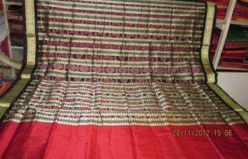 Odisha Handloom Traditional Motif Ikat Saree in Maroon Black online ...