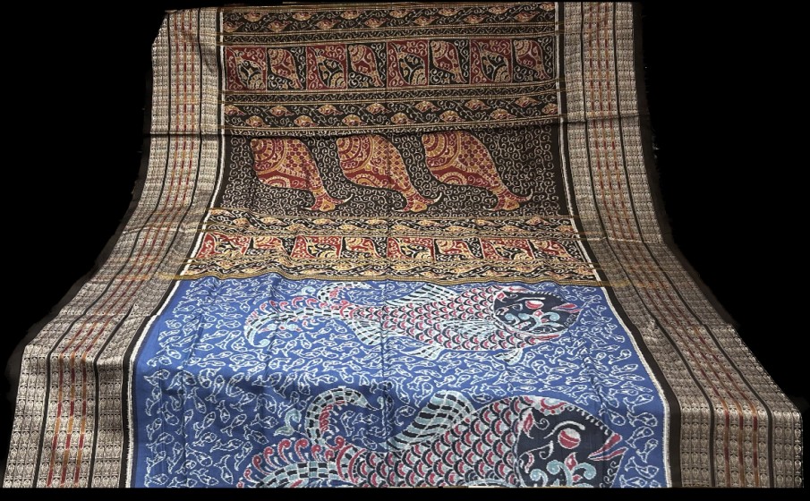 Masterfully crafted fish motifs body n border with conch motifs Aanchal ...